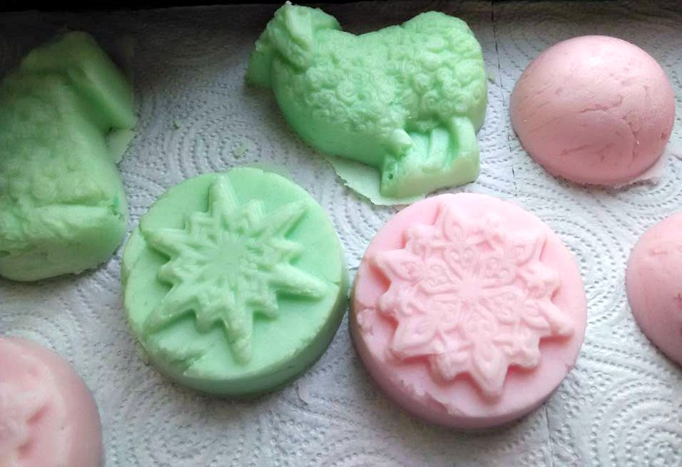 How to Formulate a Solid Shampoo – It's all in my hands