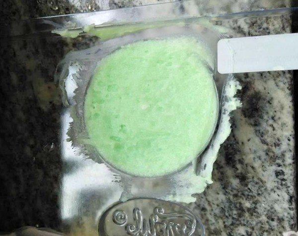 How to Formulate a Solid Shampoo – It's all in my hands